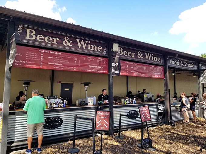 An outdoor beer and wine bar under the open sky is exactly the kind of setup that makes festival days feel effortless.