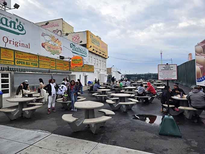 Round concrete tables, good food, open sky. This outdoor seating area is where Brooklyn comes to breathe and eat well.