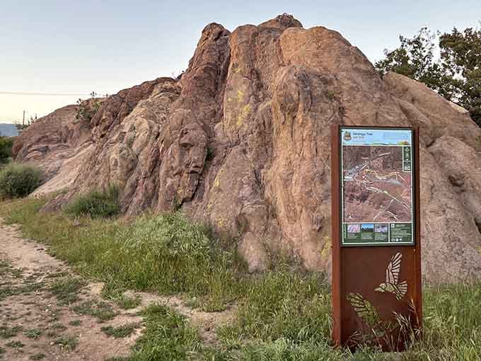Even the trail signs here look cinematic, because apparently everything at Vasquez Rocks was born photogenic.