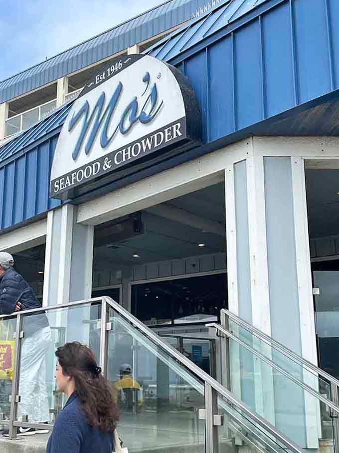Mo's classic arched sign has been calling hungry coastal travelers up those steps for generations.