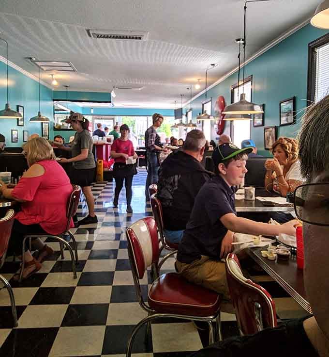 A full house of happy people on a weekday morning. That's not a coincidence, that's a reputation well earned.