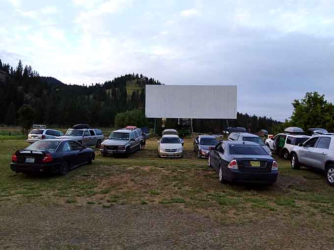 A full lot at the Auto Vue means the whole town showed up. That's not an audience, that's a community.