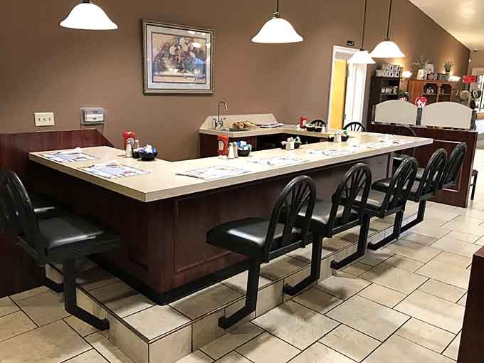 A counter with good lighting and a clean surface is an open invitation to sit down and stay a while.