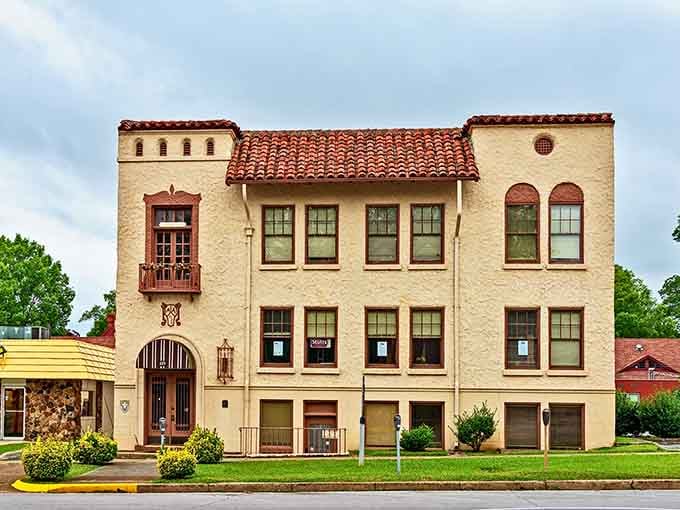 The Medical Arts Building is the kind of architectural gem that makes you stop mid-stride and just stare upward appreciatively.