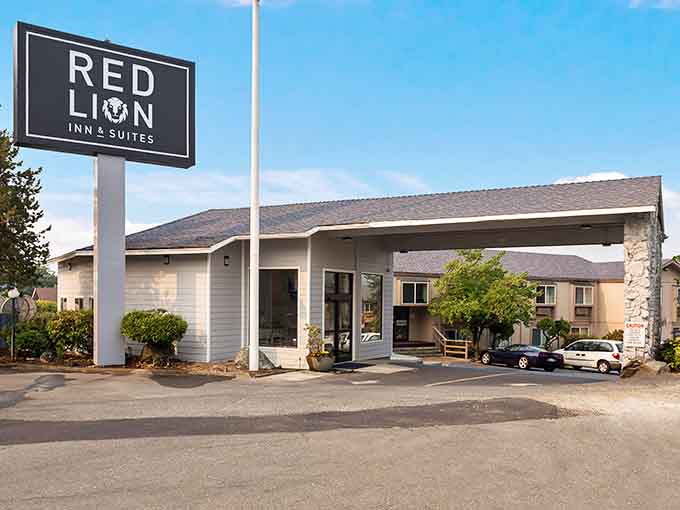 Red Lion Inn and Suites keeps things straightforward, because sometimes a good night's sleep is the whole plan.