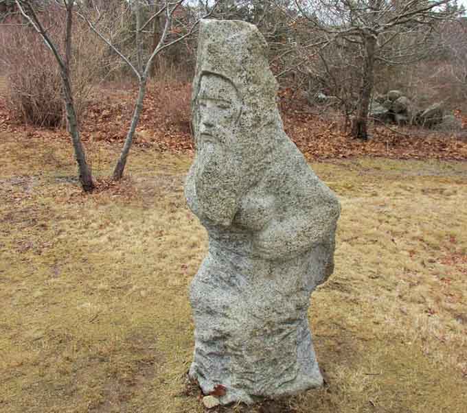 This weathered granite sculpture stands like an abstract guardian, proof that quarry workers had artistic souls beneath those calloused hands.