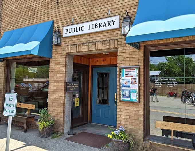 Hot Springs Public Library: proof that even the smallest towns take their community seriously and warmly.