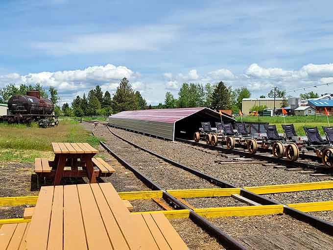 Post-ride picnic tables offer the perfect spot to rest those well-earned tired legs and swap stories.