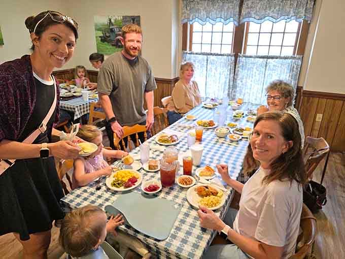 Blue-checked tablecloths, full plates, and big smiles. This is what a proper family lunch looks like at Julia's Talley House.