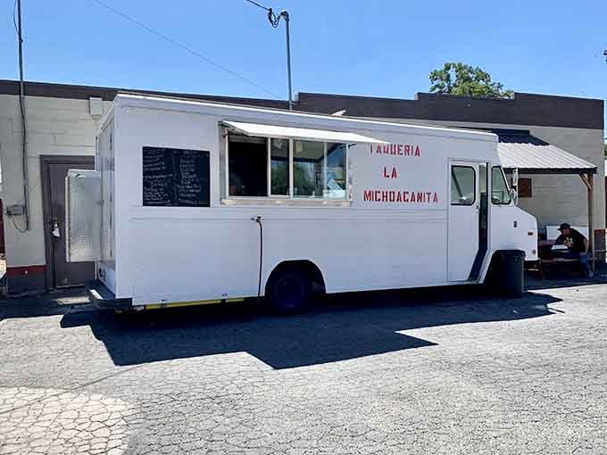 Taquer&iacute;a La Michoacanita proves that the best food trucks don't need fancy locations, just a loyal following and a great menu.