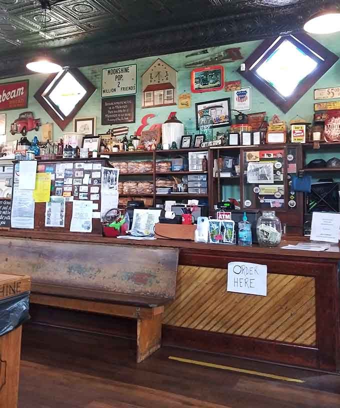 The counter where magic happens: order here and prepare for burgers that'll make you a regular.