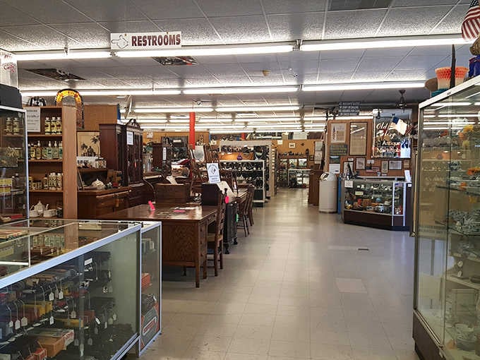 The kind of sprawling interior that makes you realize you probably should have eaten a bigger lunch before coming here.
