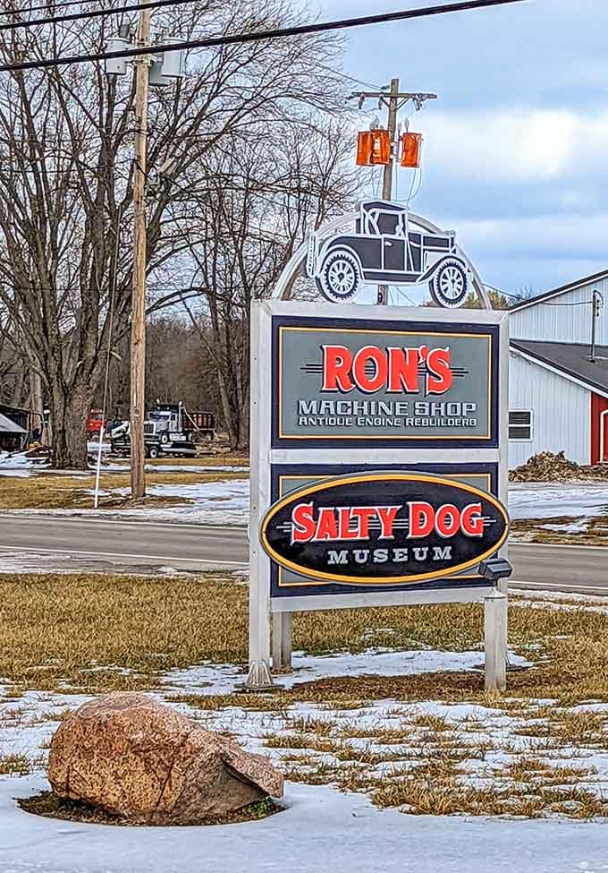 The welcoming sign promises treasures within, and boy, does this museum deliver on that promise spectacularly.