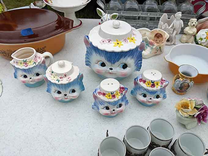 The Lefton Miss Priss cat tea set: equal parts charming, quirky, and completely impossible to walk away from.