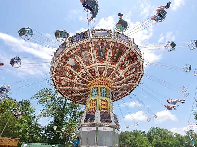 Riders flung outward like the spokes of the world's most enthusiastic umbrella, the Wave Swinger earns every single scream.