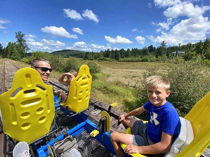 Open meadows, rolling hills, and pure Washington sunshine. These riders have clearly figured out the secret to a perfect Saturday.