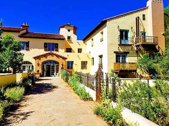 La Posada Hotel's courtyard entrance looks like something out of a dream, the kind you don't want to wake up from.