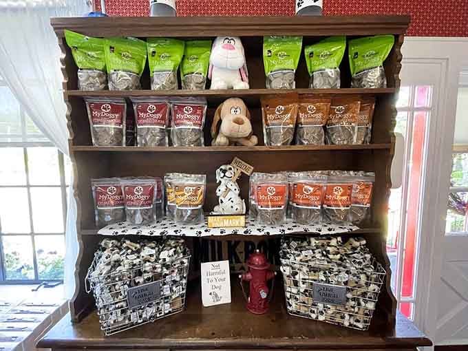 Even the four-legged members of your family get their own dedicated section. Callie's leaves nobody out.