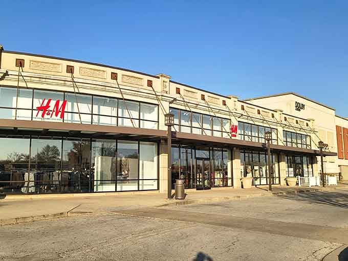 H&M's glass-fronted exterior looks sharp, stylish, and ready to refresh your entire wardrobe in one visit.