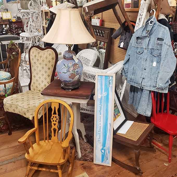 Chairs, lamps, denim jackets, and beach signs sharing one corner, because good taste has no single category.