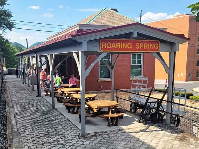 The Roaring Spring stop offers picnic tables, fresh air, and a moment to just breathe it all in.