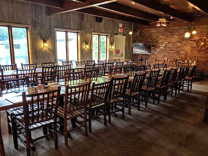 Clean, comfortable seating arranged to accommodate everything from intimate dinners to larger family gatherings and special celebrations.