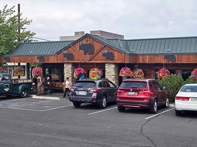 Black Bear Diner Madras delivers hearty comfort food with the kind of cheerful, no-nonsense energy that never gets old.