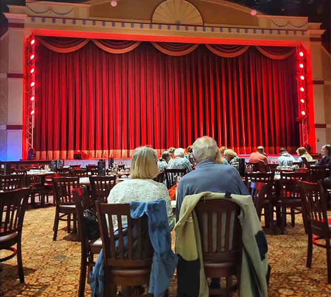 A full house leaning toward the stage. That kind of attention is earned, not given.