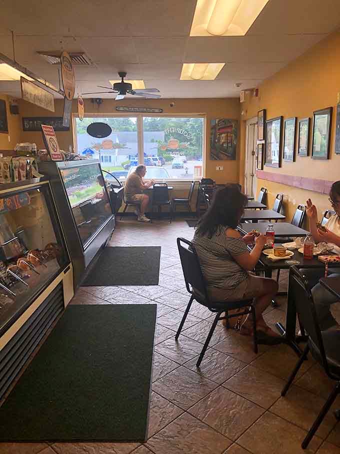 Happy diners, afternoon light pouring through the front window, and plates that clearly lived up to every expectation. Monroe's best lunch hour, right here.