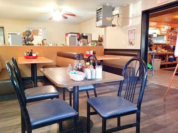 Booths and tables ready to host everything from solo coffee sippers to celebrating families.