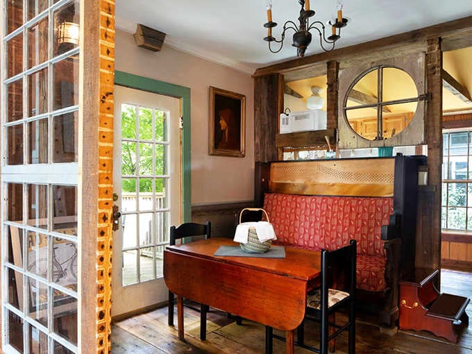 A drop-leaf table, a candle chandelier, and enough charm to make you forget restaurants exist entirely.