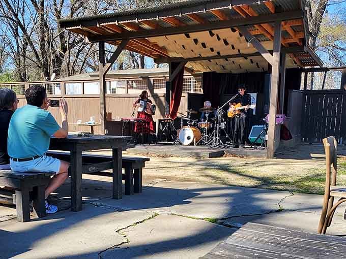 Live music on the outdoor stage, because great barbecue deserves a soundtrack that matches its soul-satisfying qualities.
