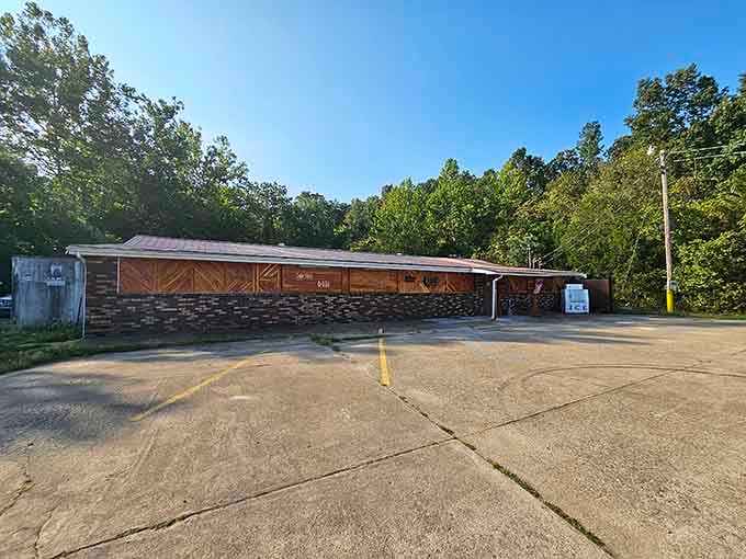 Cedar Valley Bar and Grill is the kind of no-fuss neighborhood spot that every small town needs.