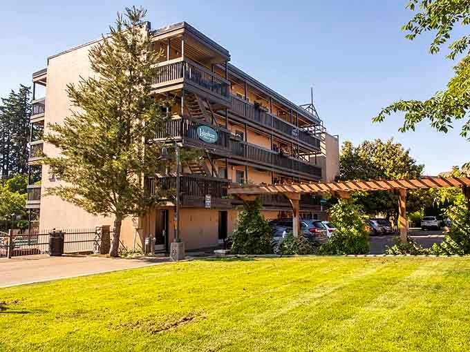 The Lakeshore Inn offers multi-level balconies and green lawns that make checking in feel like a small personal victory.