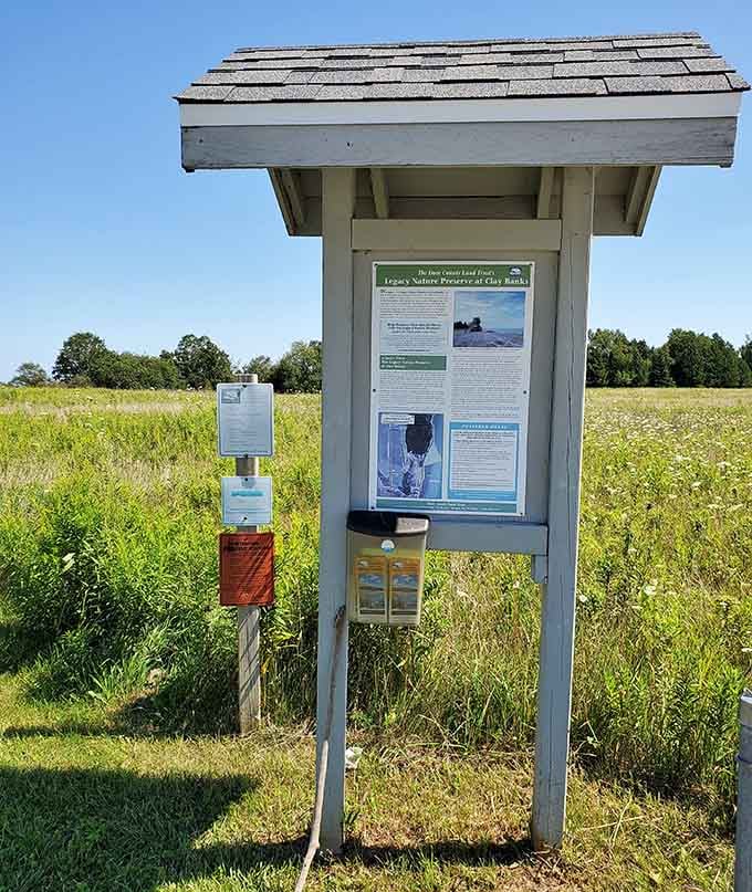 The welcome kiosk at the trailhead. Small, wooden, and quietly doing its job. A good reminder that not everything needs to be flashy.