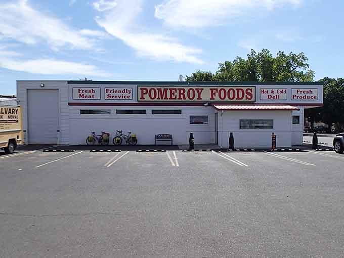 Pomeroy Foods says everything right on the sign: fresh meat, friendly service, hot deli, fresh produce. Honestly, what else do you need?