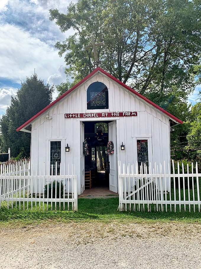 The Little Chapel at the Farm offers a picture-perfect setting for saying "I do" in countryside style.