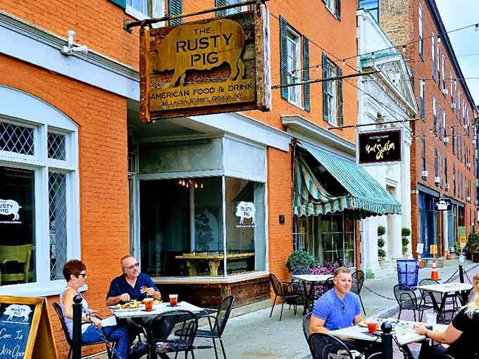 Sidewalk dining in downtown Geneva, where the food is great and the people-watching is absolutely free.