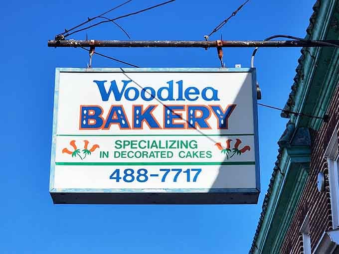 Specializing in decorated cakes since forever, this sign has been making promises that the bakery keeps every single day.