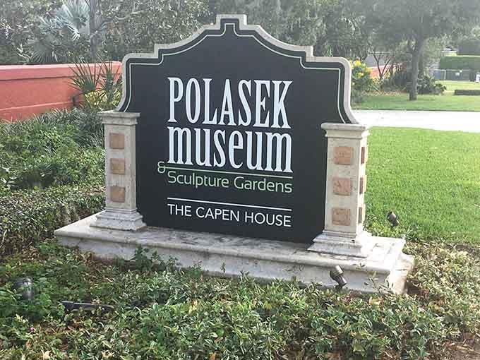 The Polasek Museum sign greets you like a proper host. Understated, elegant, and already making a very good first impression.