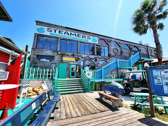 Steamers' waterfront deck practically demands you sit down, order clams, and forget whatever you were worried about today.