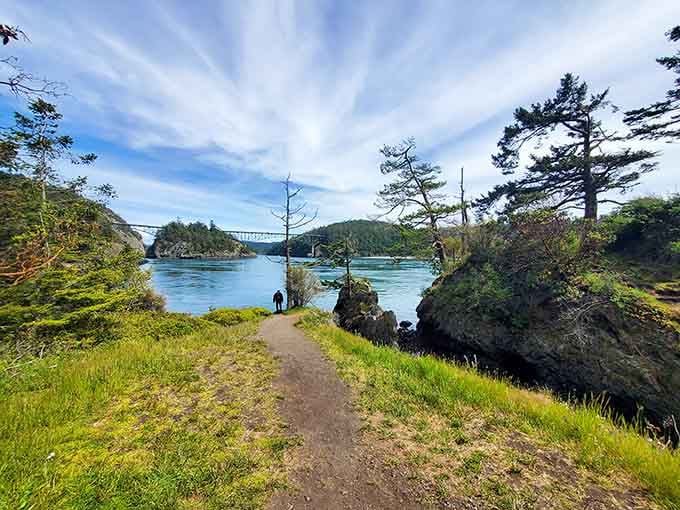 Every step of this trail delivers a better view than the last. Keep walking.