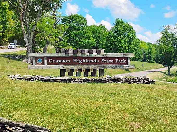The park entrance sign that marks your gateway to ponies, peaks, and pretending you're in Scotland.
