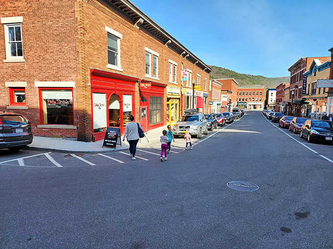 Warren Street's colorful storefronts and easy foot traffic make every stroll feel like a genuinely pleasant small-town discovery.