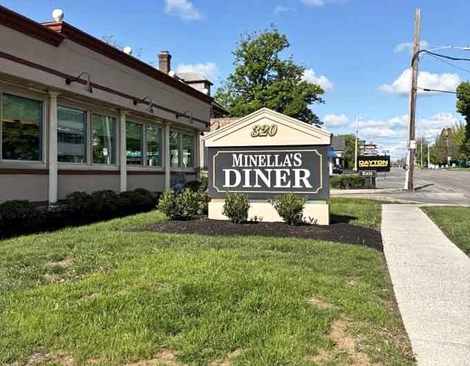 Address right there on the sign, no GPS drama required, just pull in and let Minella's do the rest.