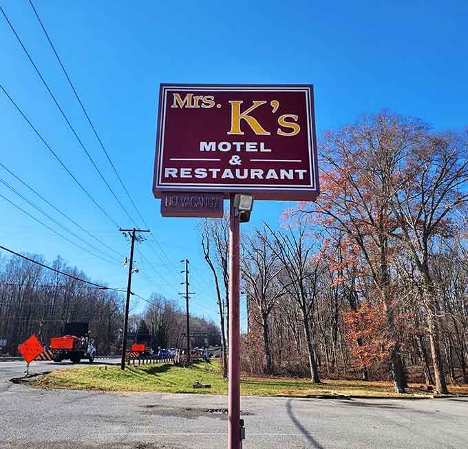 A roadside sign that means business. When it says Motel and Restaurant, it delivers on both counts.