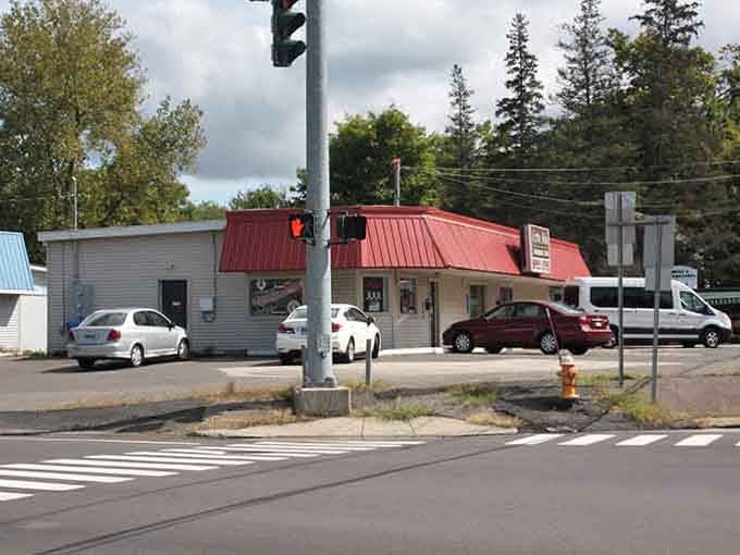 15. storrs suburban intersection corner