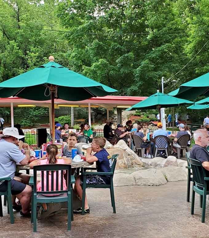 Families, laughter, green umbrellas, and good food, this is exactly what a perfect summer afternoon looks like.