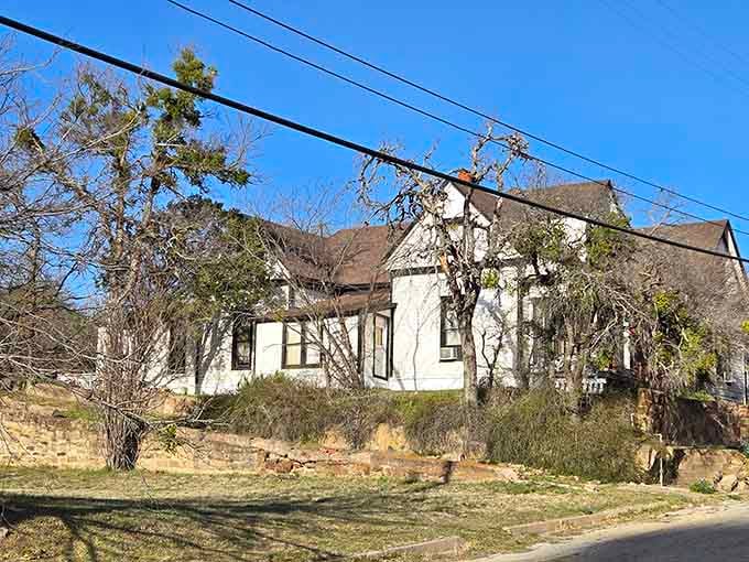 Another angle reveals this isn't just any old house, it's the kind of place memories are made.