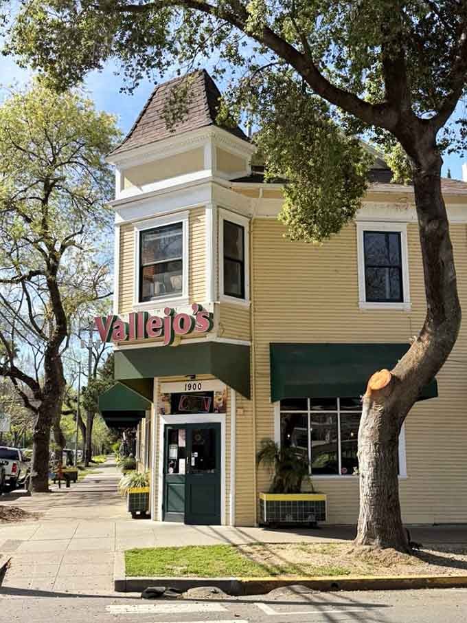 From the sidewalk, Vallejo's looks like a neighborhood gem hiding in plain sight, and that's exactly what it is.